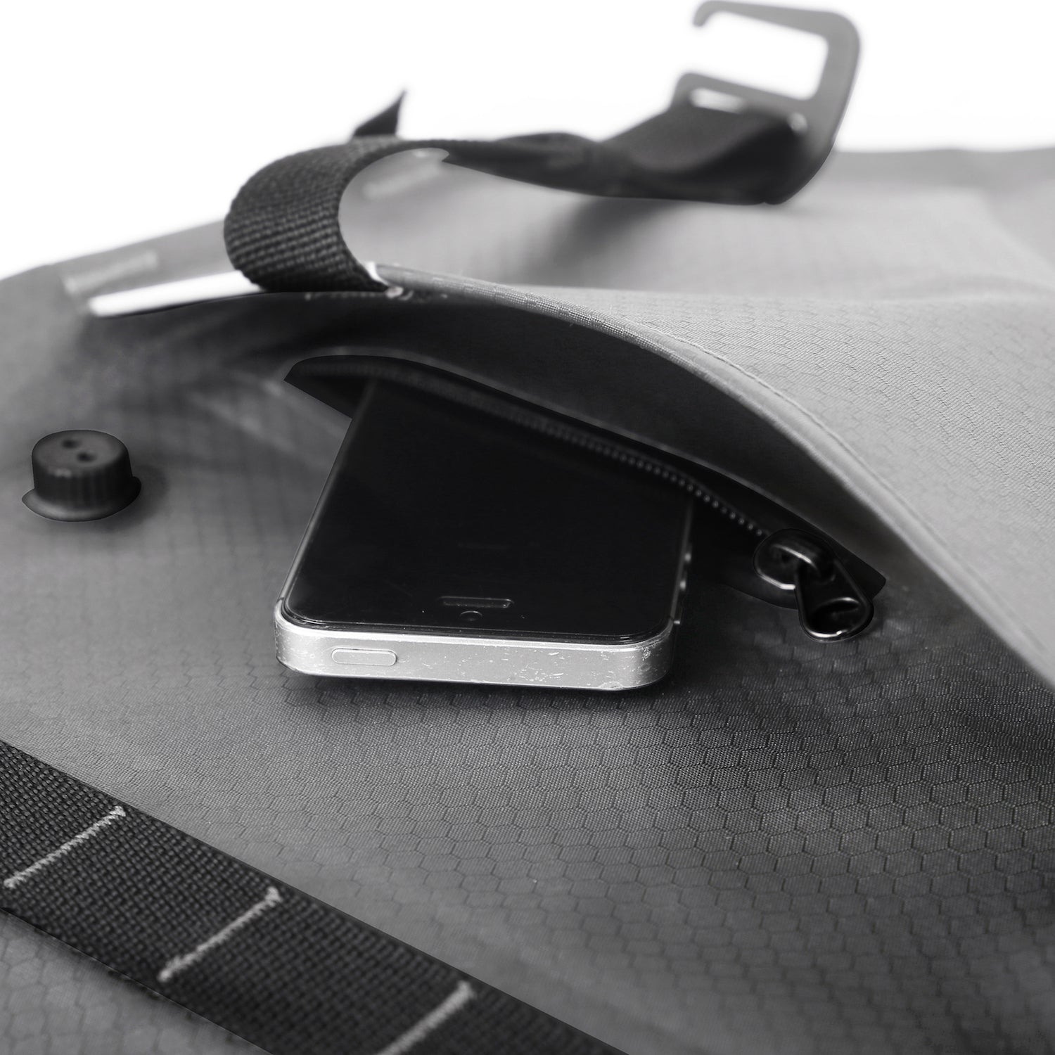 XTOURING Full Frame Bag DRY Honeycomb Iron Grey – WOHO BIKE ADVENTURE ...